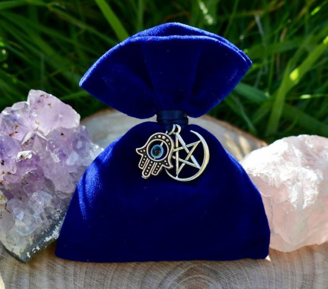 PROTECTION Mojo Bag/charm and Spell Bag - Etsy