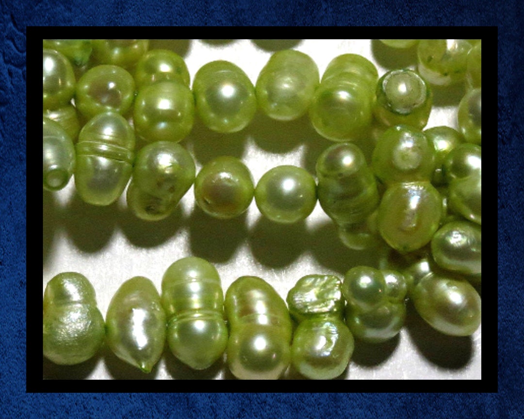 Pearl, Spring Green 14 Strand of 7x12mm Peanut Shape Freshwater ...