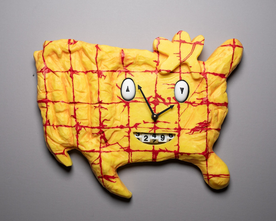 Clocky Replica From Pee-wee's Playhouse - Wall Art With Functional ...