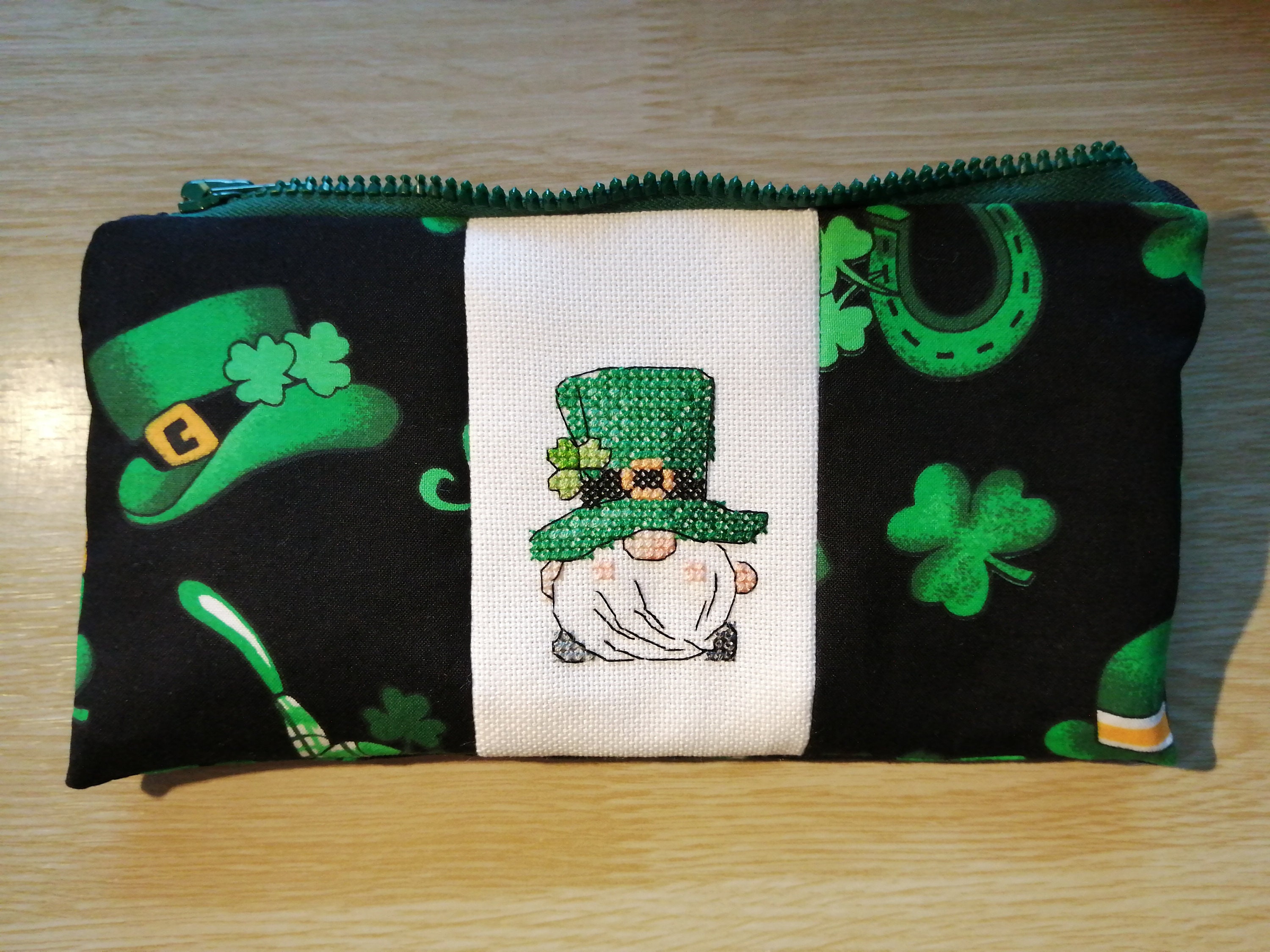 Irish Gnomes Flat Case / Small Purse / Purse Accessories / - Etsy