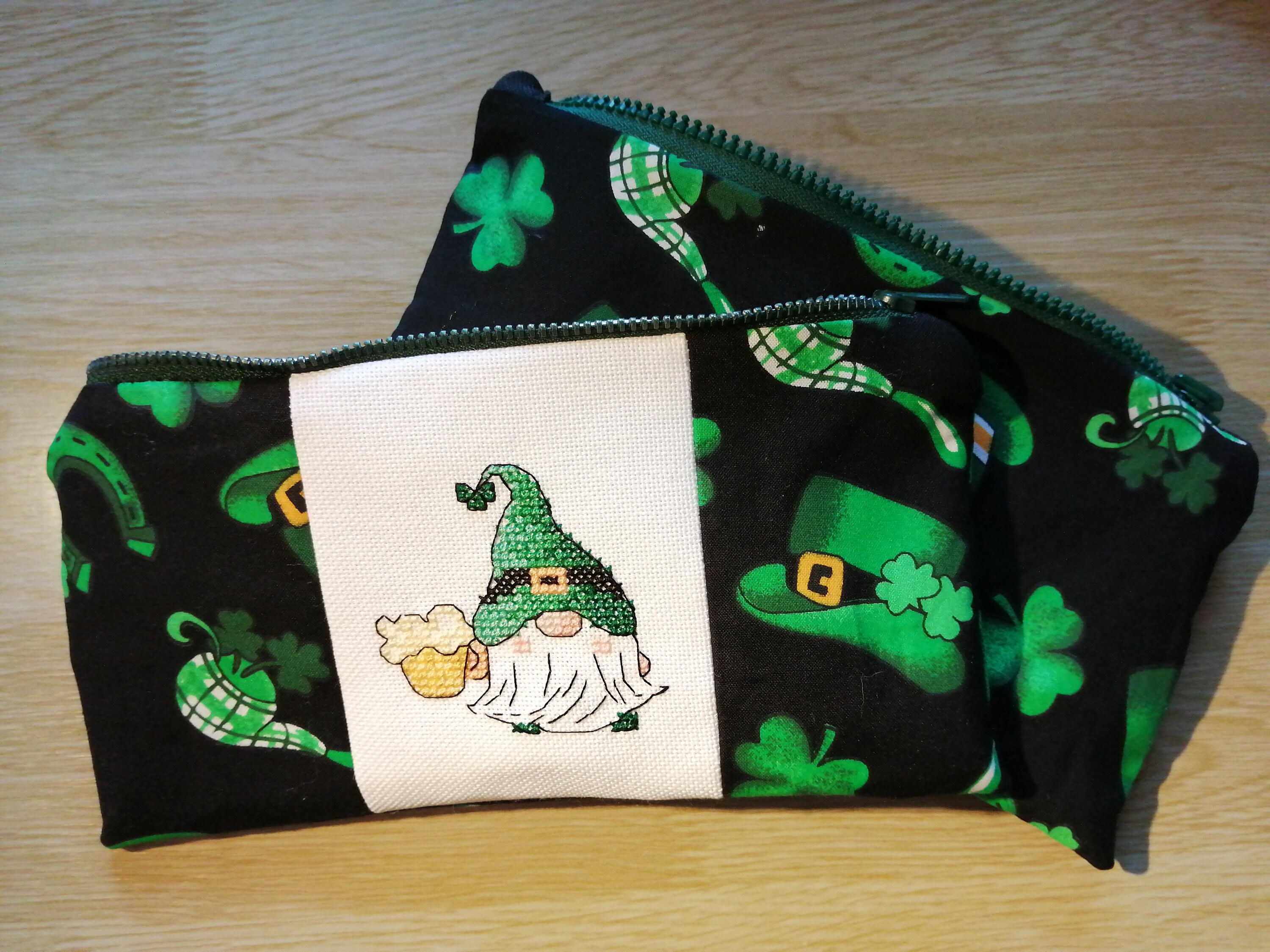 Irish Gnomes Flat Case / Small Purse / Purse Accessories / - Etsy