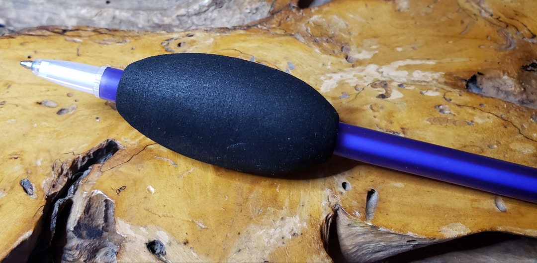 Ergonomic Black or Pink Foam Pen/pencil Comfort Grip Narrow Oval/egg ...