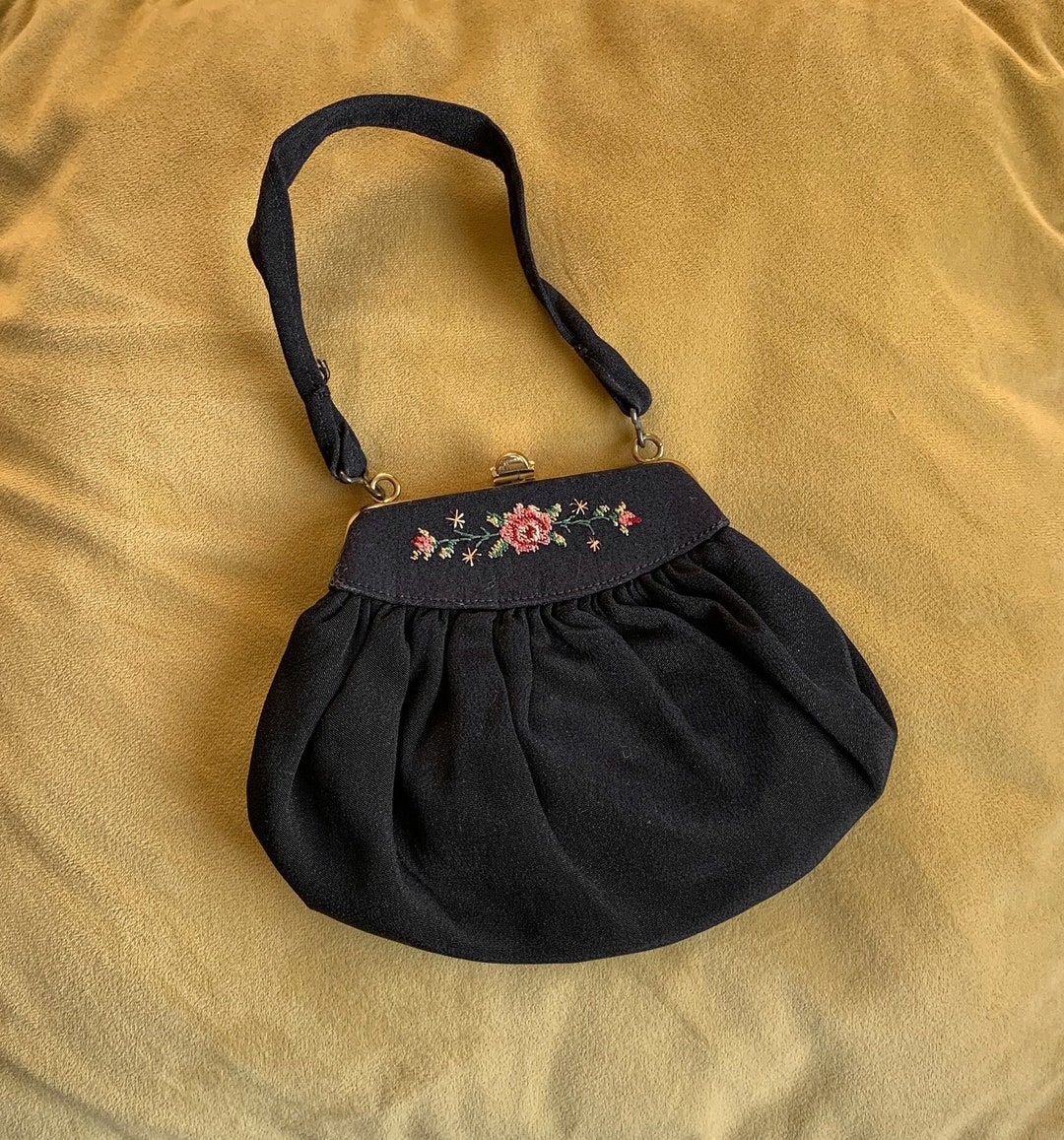 Vintage Black Floral Embroidered Purse/bag - Etsy Canada