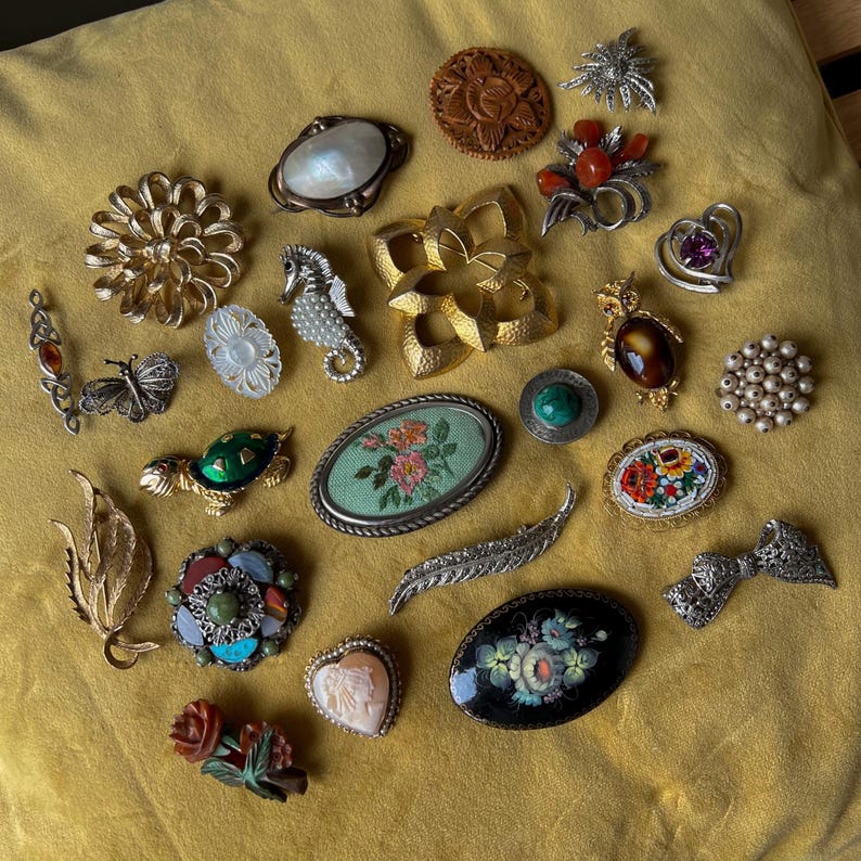 Vintage Brooches Badges 50s 60s 70s 80s Collectible Pick Your Brooch - Etsy