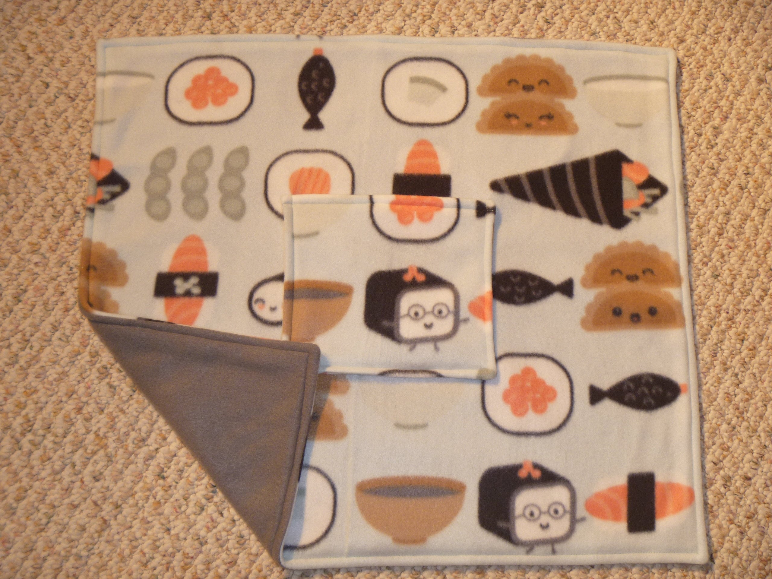 WHEELCHAIR LAP MAT Blanket, Small Leg Blanket/cover, Cozy Fleece ...