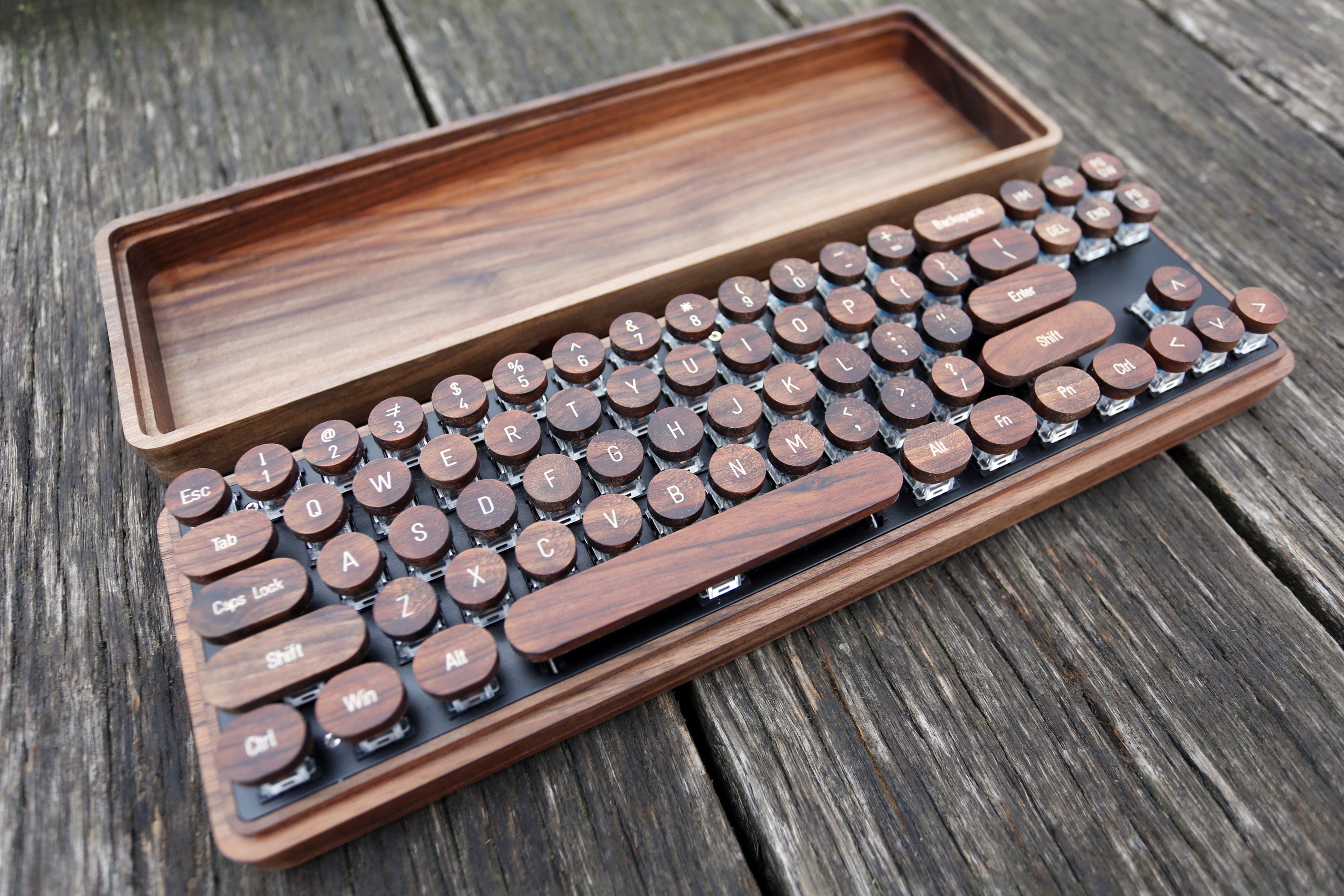 Wooden Keyboard With Retro Typewriter Keycaps