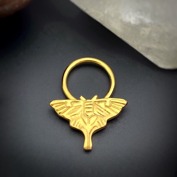 Luna Moth Ring - Etsy