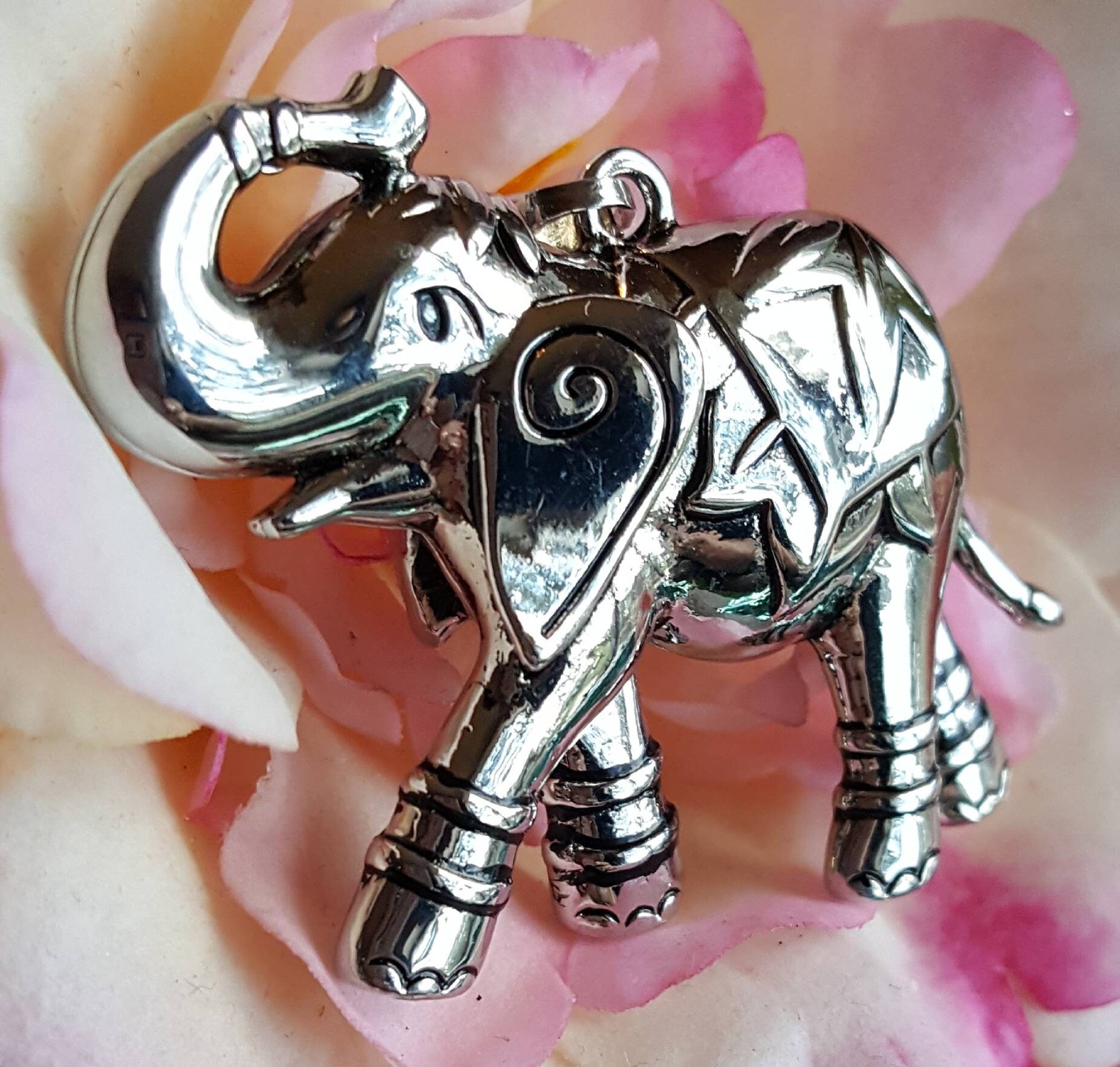 Silver Elephant Pendant Elephant Jewelry Antique Silver - Etsy