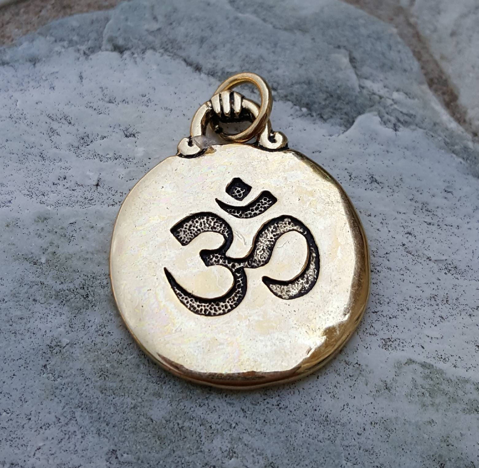 Gold Om Charm Aum Spiritual Charm Pendant Jewelry Charm - Etsy