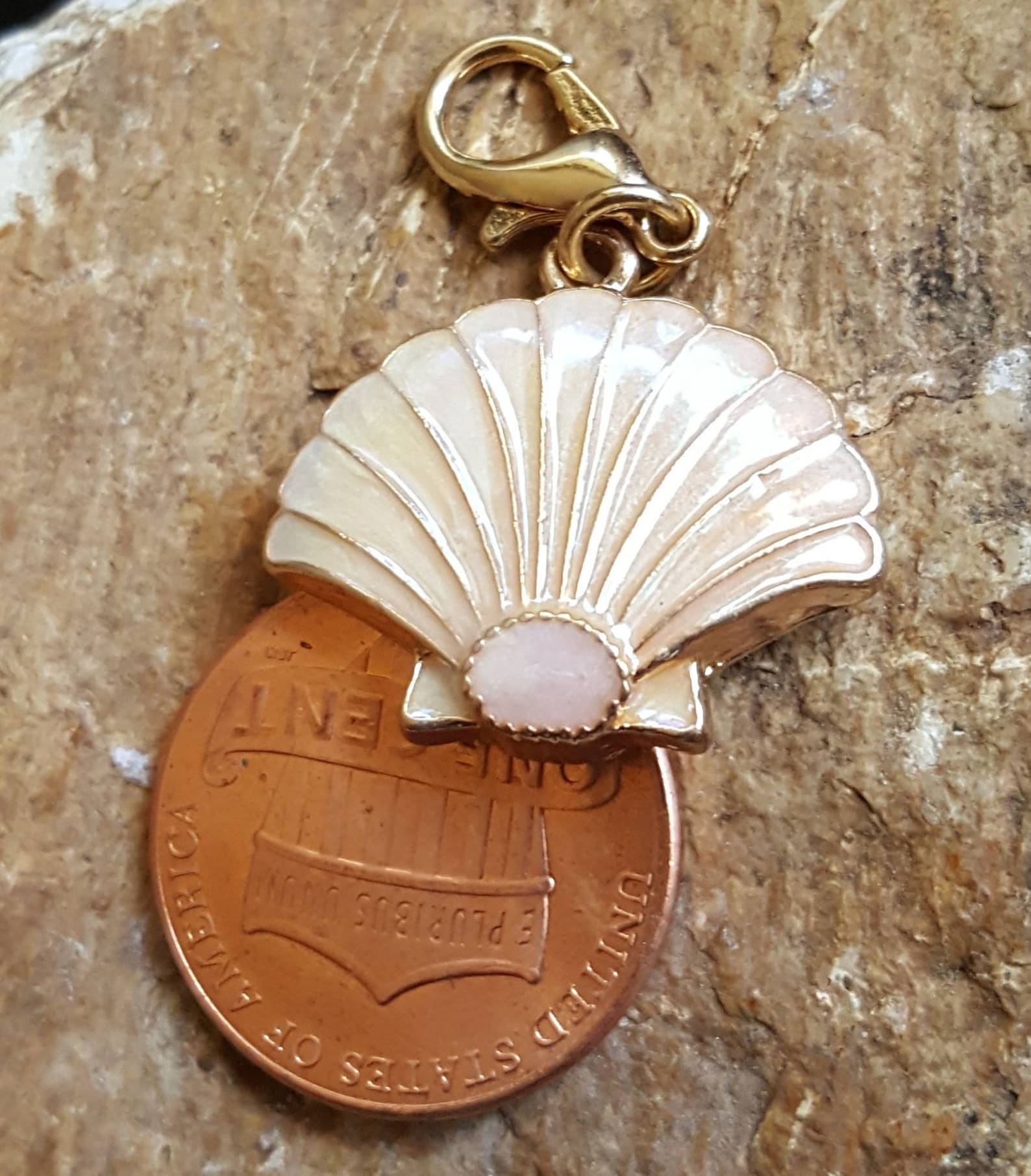 Pearl Seashell Charm, Blush Seashell Clip on Charm for Bracelets ...