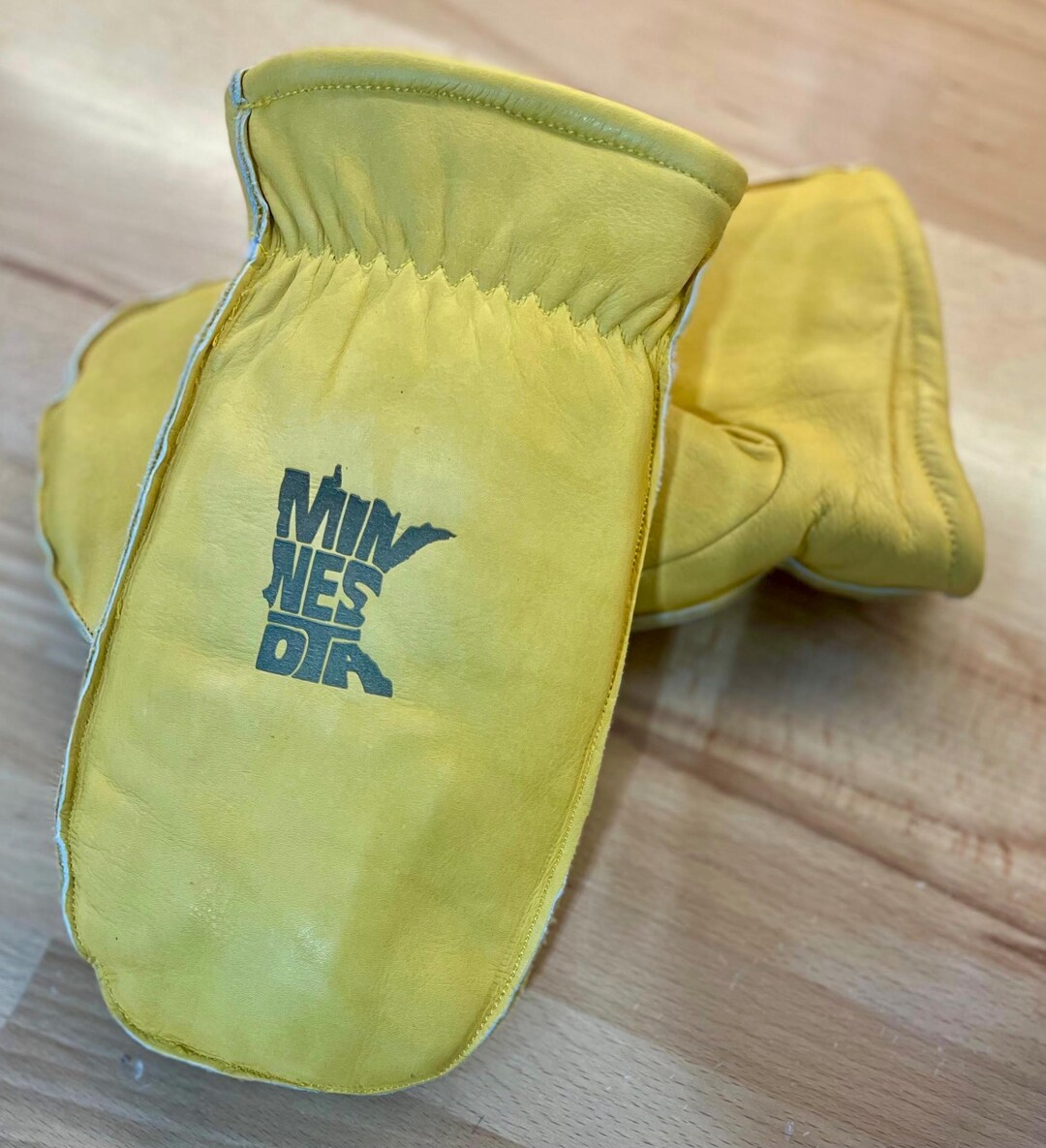 Classic Leather Chopper Mittens With Minnesota Shape Text Logo Engraved ...