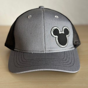 Youth Disney Mickey Mouse Outline Trucker Hat, Disneyland Trucker Hat ...