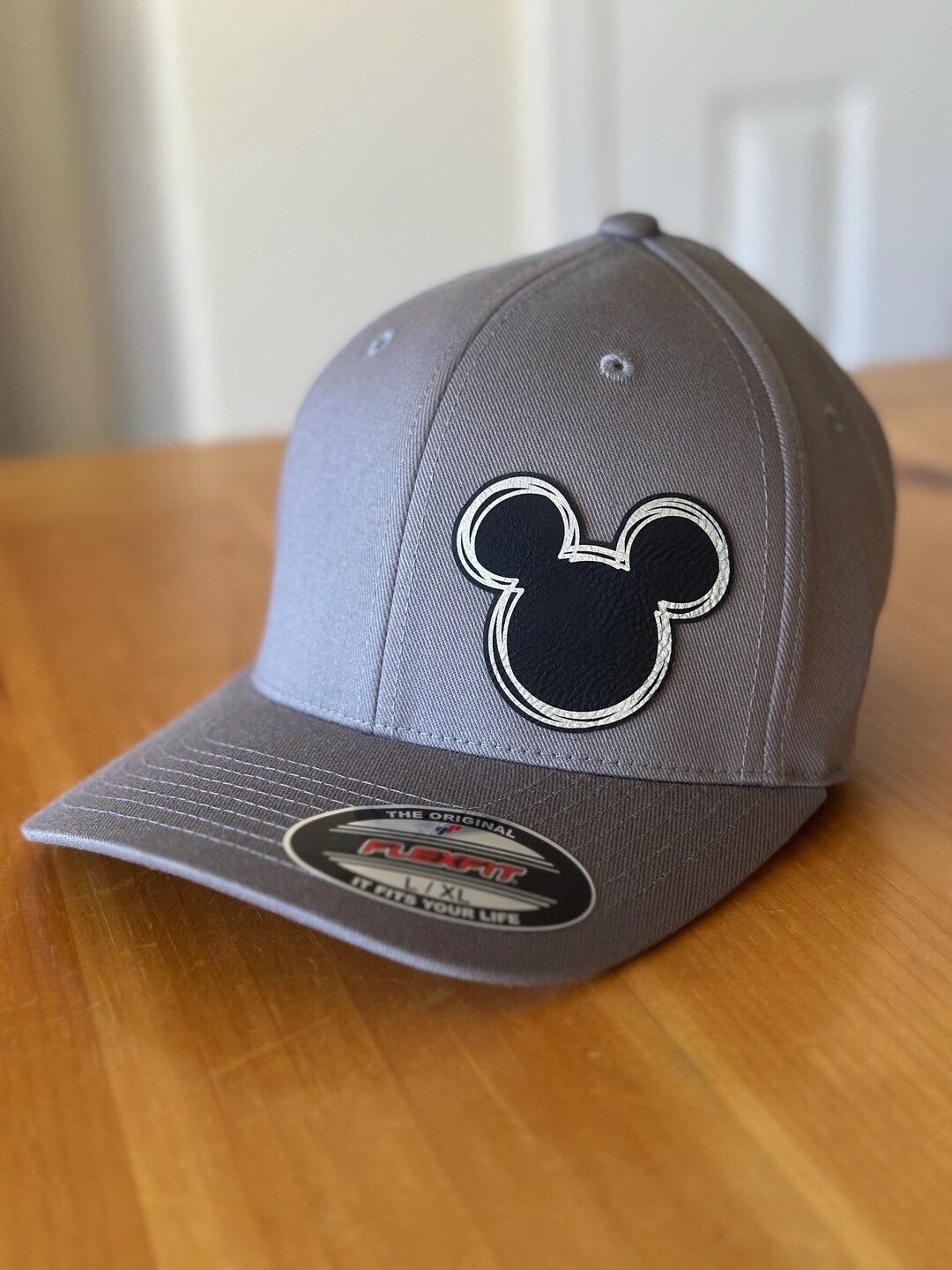Adult Disney Flexfit Hat, Mens Disneyland Fitted Hat, 6277 Leatherette ...