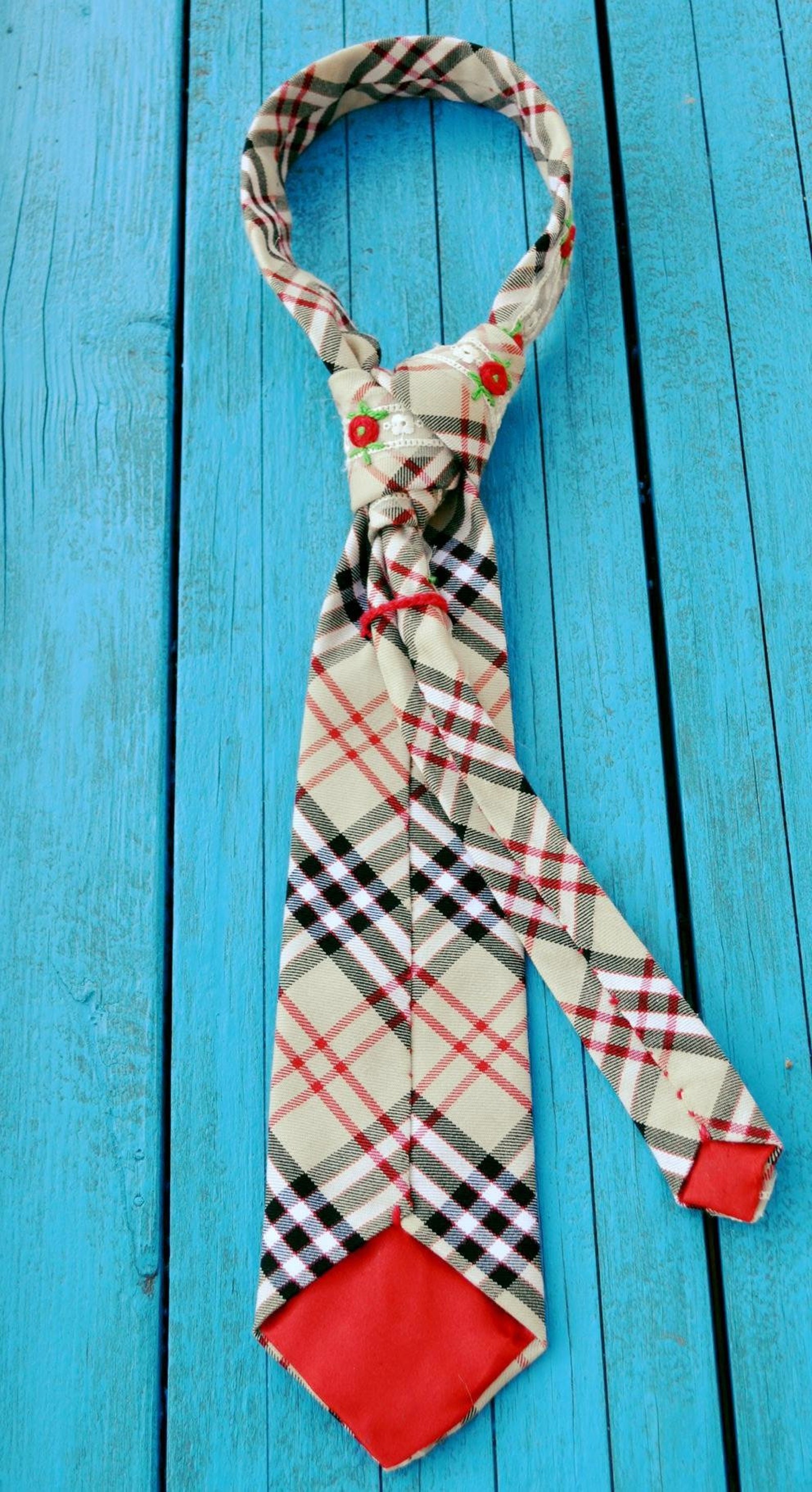 Corbata mujer flores rojos corbata mujer beige bordado | Etsy