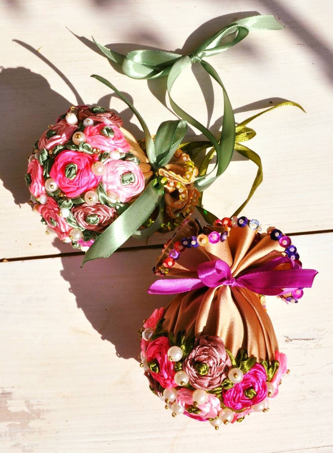 Embroidery Xmas ball rose Christmas balls gold Christmas | Etsy