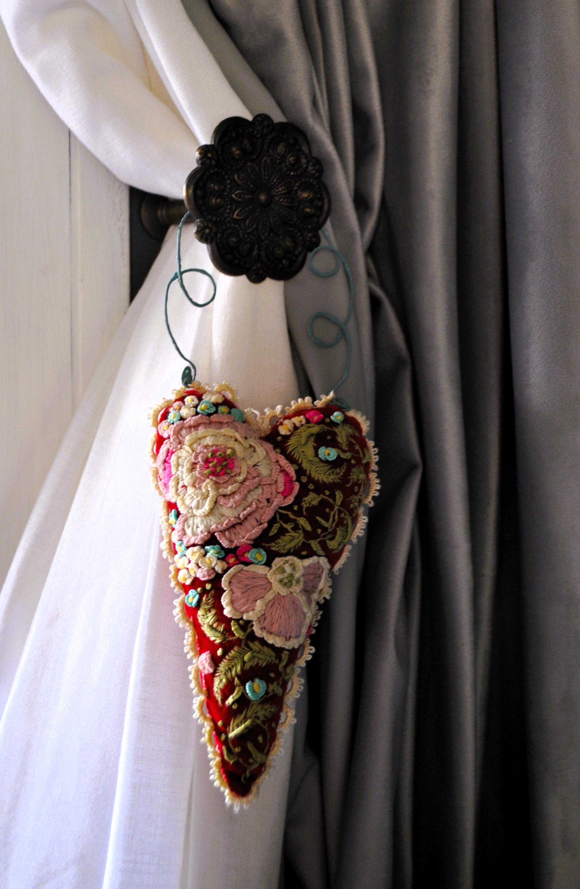 Embroidered Heart, Valentine Gift Heart, Red Velvet Heart, Brazilian ...