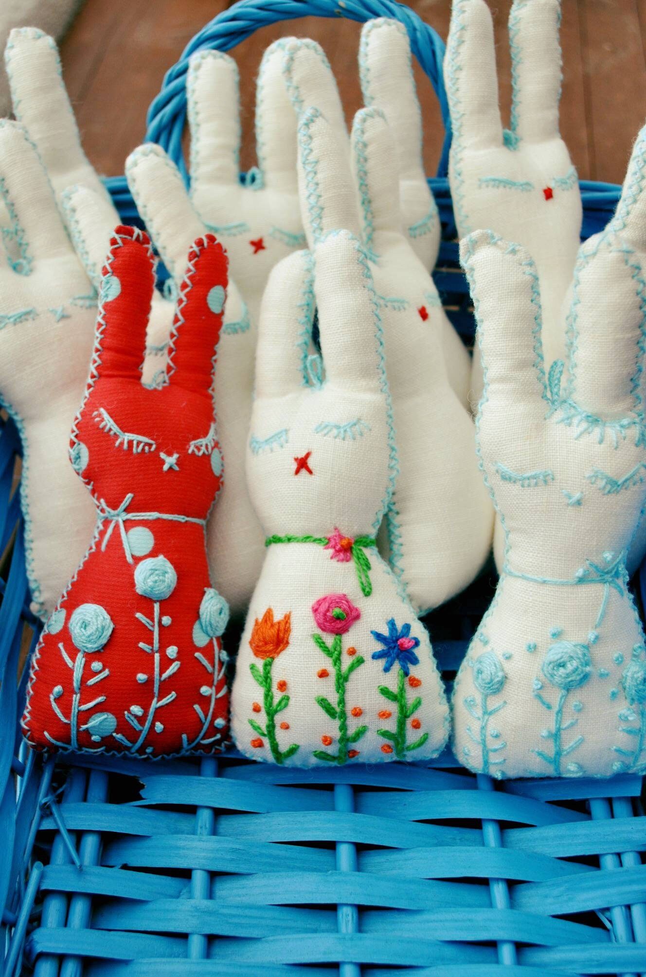 Linen Easter Bunny, Rustic Easter Bunny, Embroidery Bunnies, Fabric ...