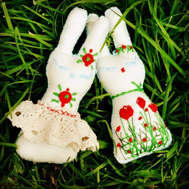 Linen Easter Bunny, Rustic Easter Bunny, Embroidery Bunnies, Fabric ...