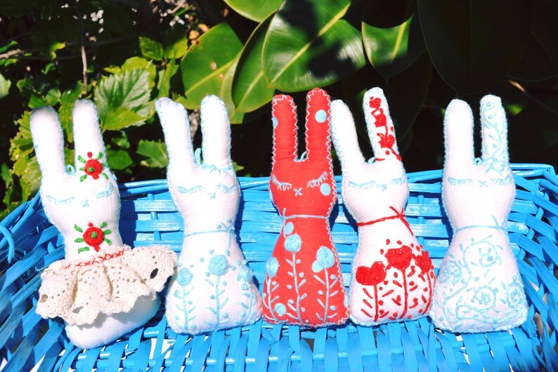 Linen Easter Bunny, Rustic Easter Bunny, Embroidery Bunnies, Fabric ...