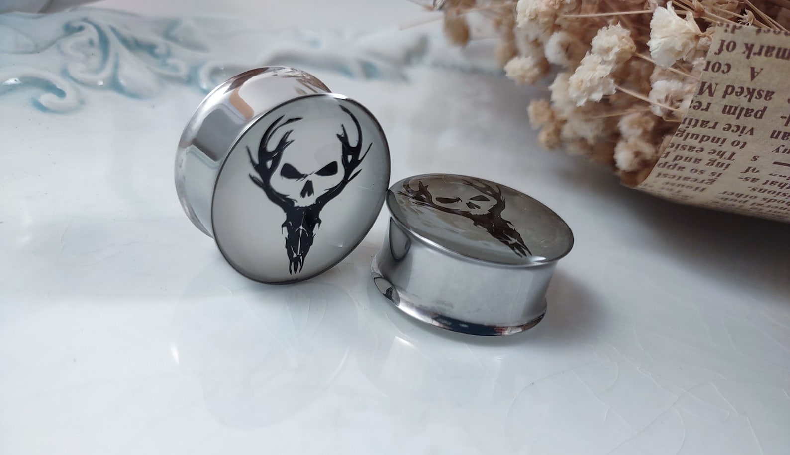 Glow in the Dark/ Day Buck Skull Ear Plugs/ Gauges for Stretched Ears ...