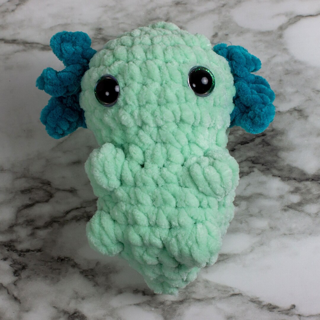 Crochet Mini Axolotl, Plush Yarn Baby Axolotl Plushie, Blanket Yarn ...