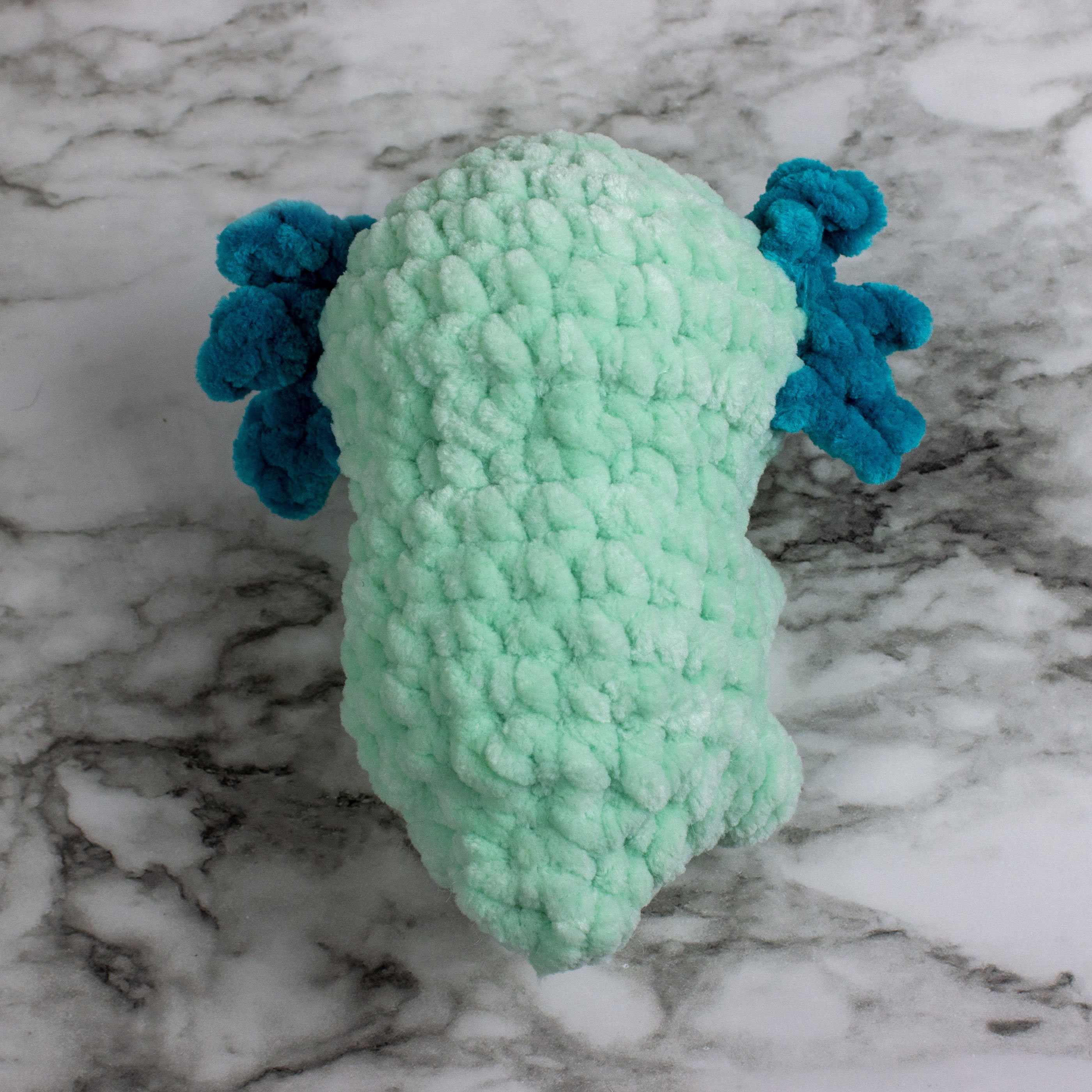 Crochet Mini Axolotl, Plush Yarn Baby Axolotl Plushie, Blanket Yarn ...
