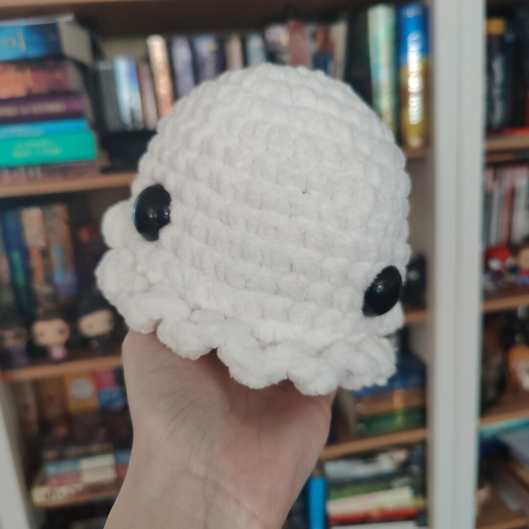 Crochet Jumbo Ghost Amigurumi Plushie, Blanket Yarn Plushie - Etsy