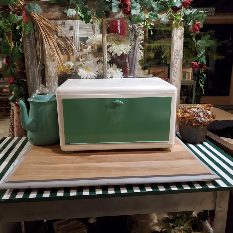 Vintage Bread Box - Etsy