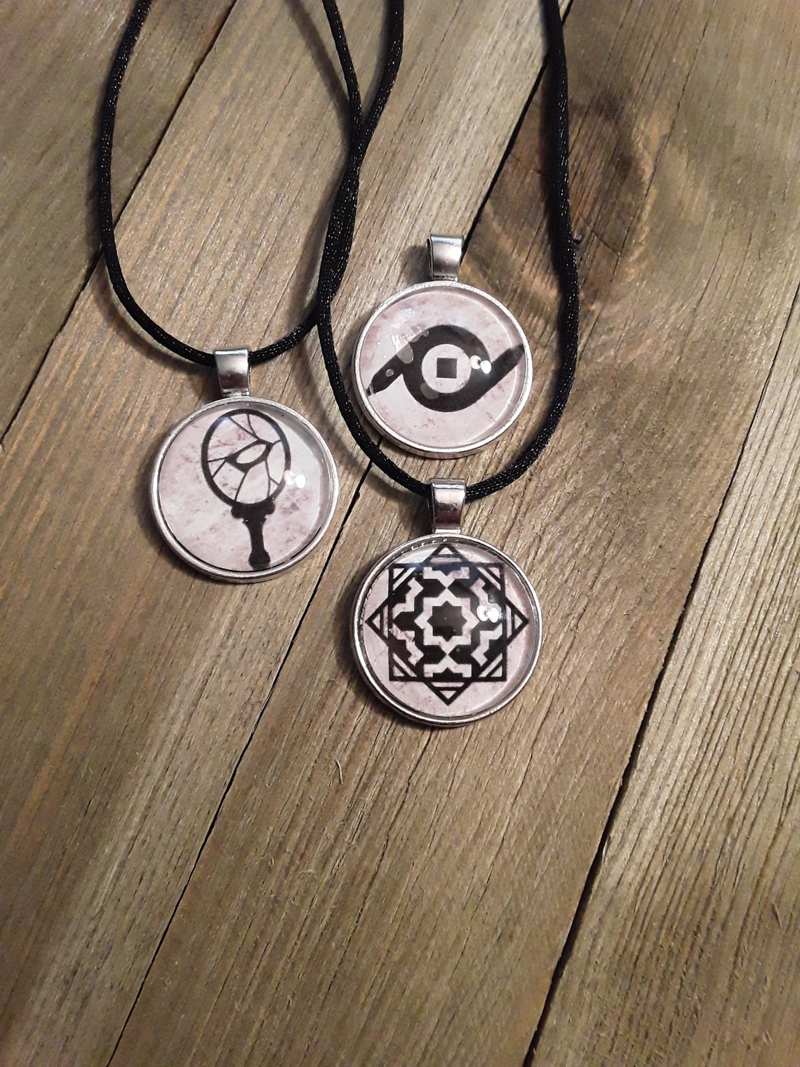 Custom Vampire: the Masquerade Grey Marble Glass Pendants - Etsy