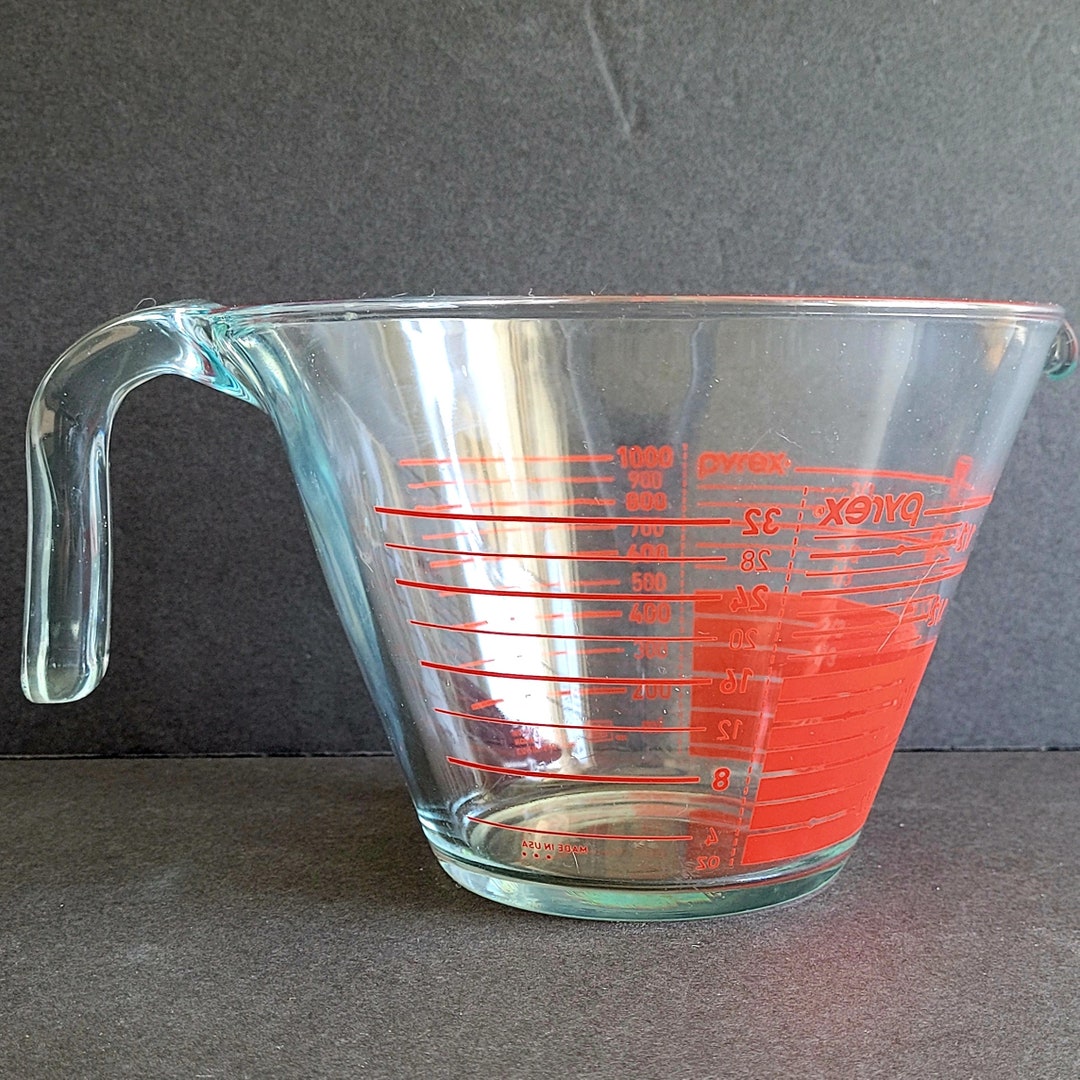 Pyrex 4 Cup Measuring Cup Red Reverse Read Open Handle Slanted Sides ...