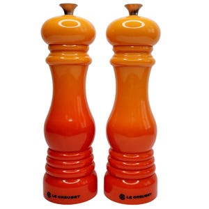 Le Creuset Volcanic Flame Orange Fade Ombre 8" Salt & Pepper Mill Set ...
