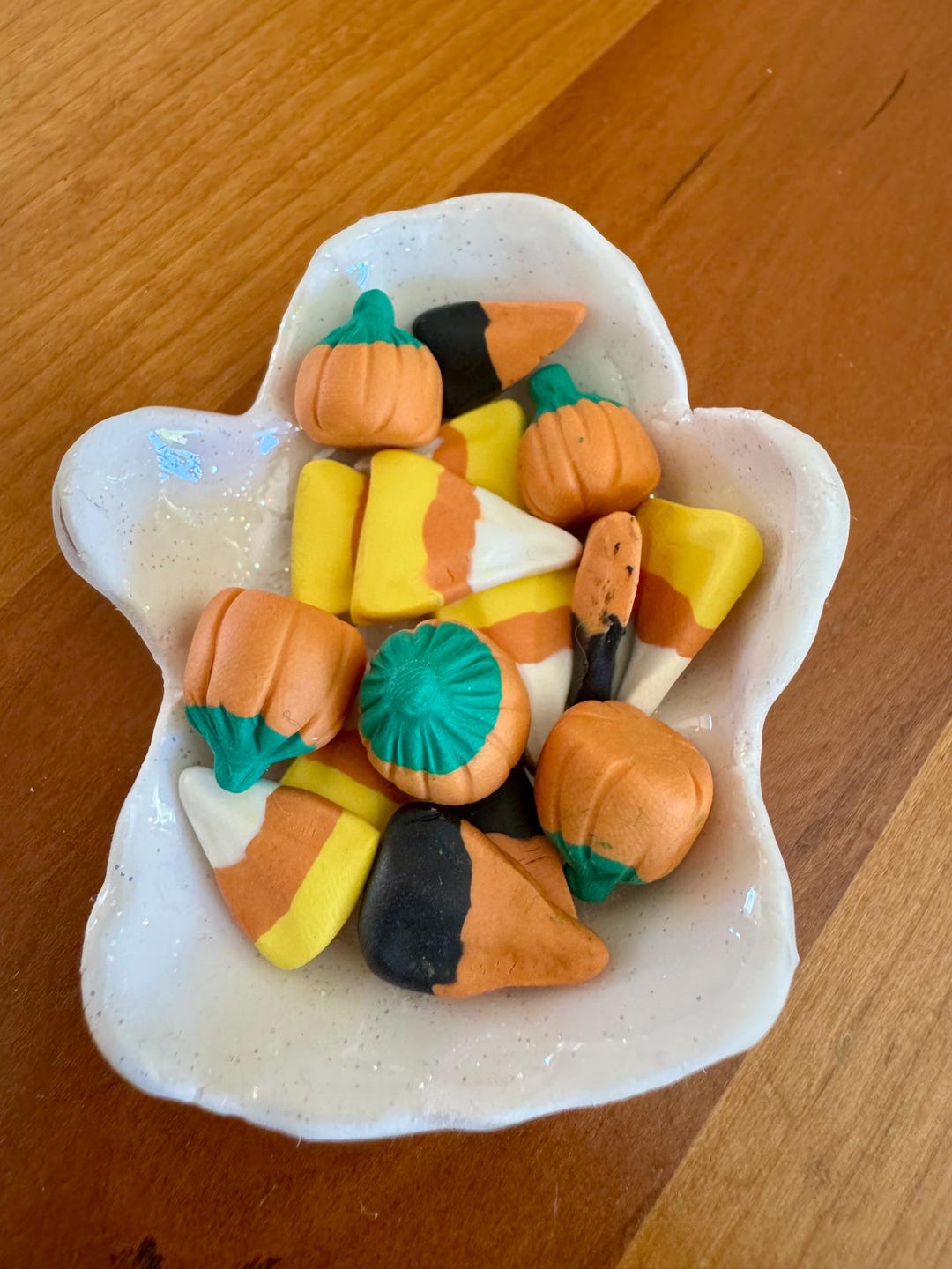 Glitter Ghost Dish Candy Fidget Toy – Halloween Polymer Clay Sensory ...