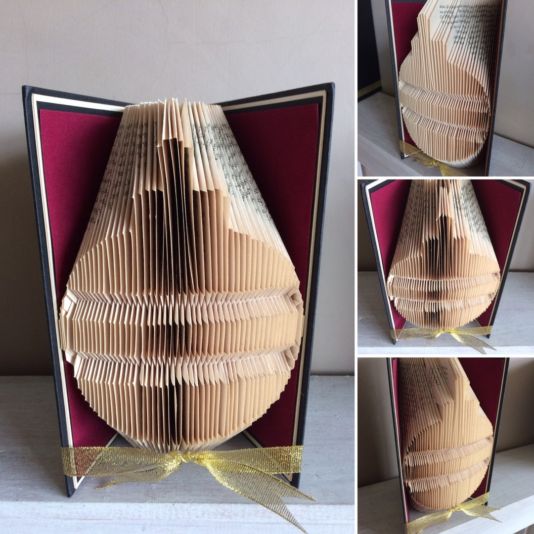 Christmas Bauble Book Folding Pattern - Christmas Folded Book Art ...