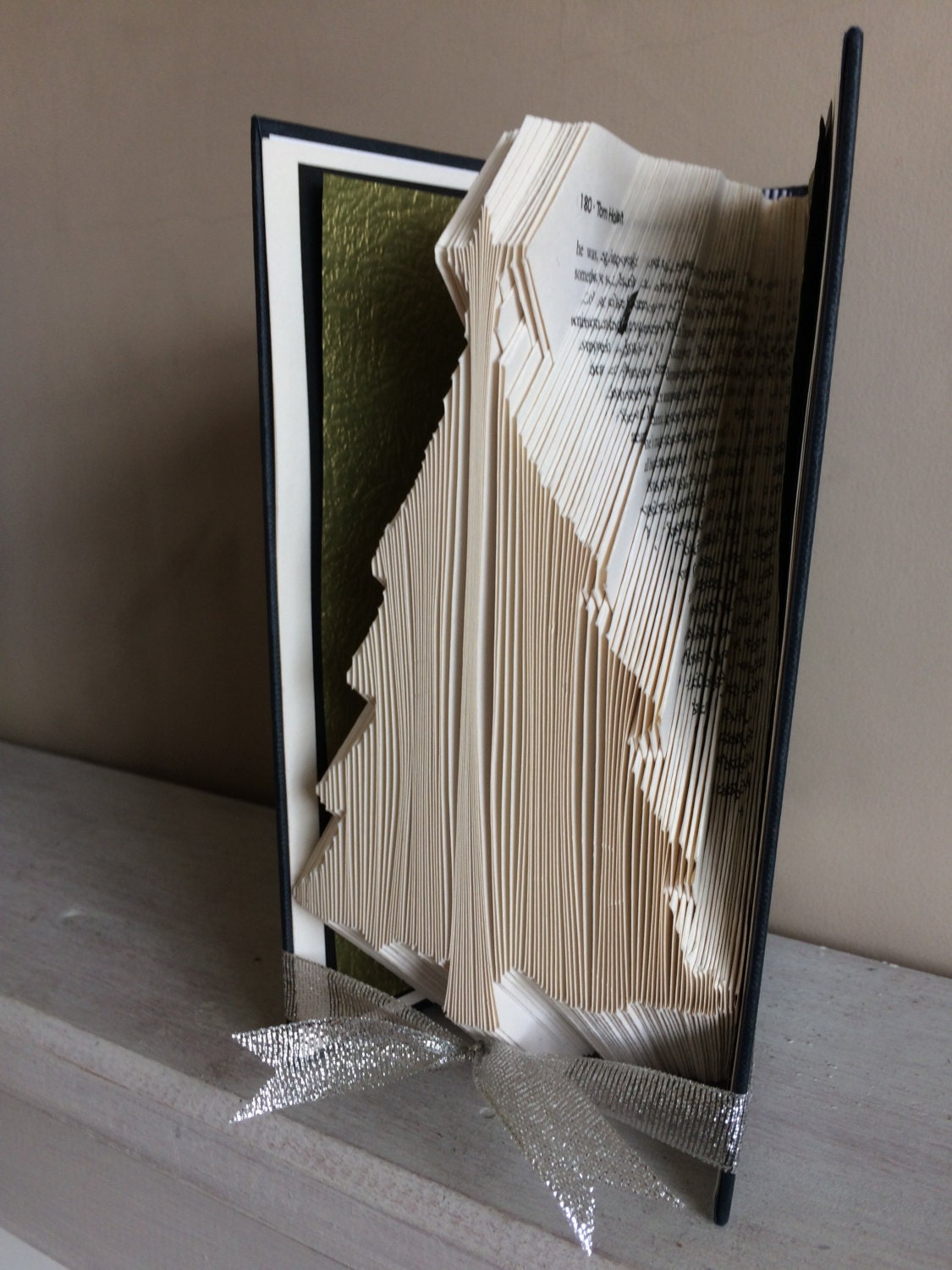 Christmas Tree Book Folding Pattern - Christmas Tree Folded Book Art ...