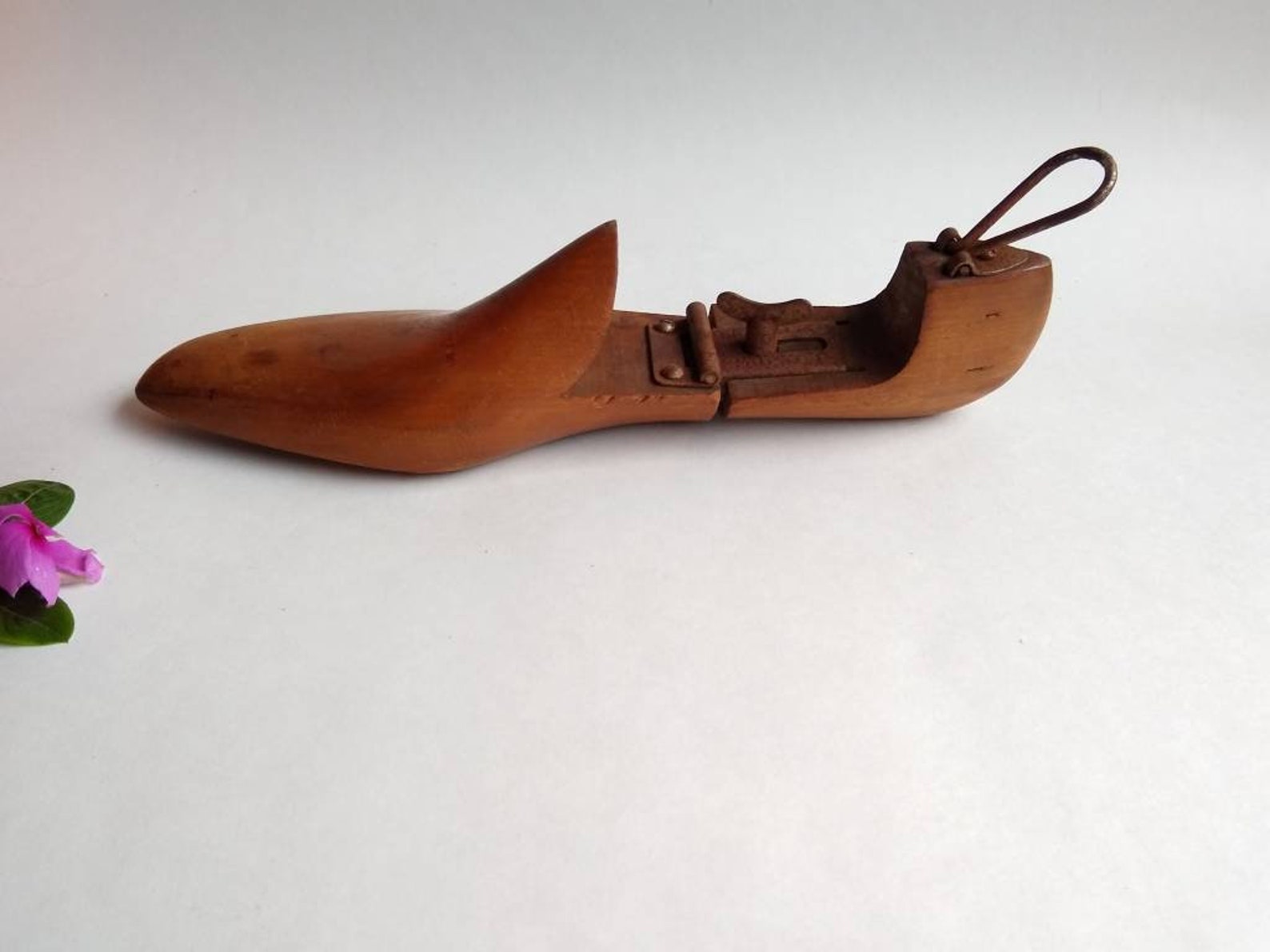 Vintage Wooden Shoe Form Made in NY Metal Hinge Adjustable Size - Etsy