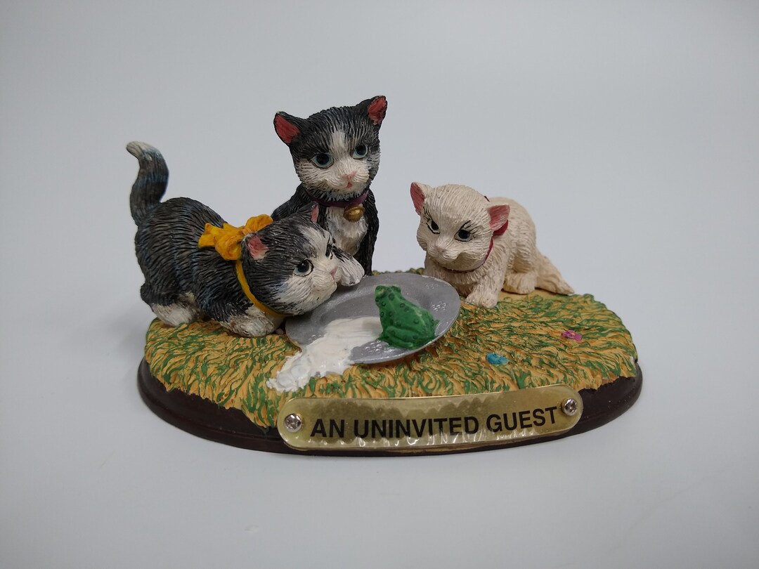 Victorian Cats of the Royal Castle "an Uninvited Guest" Kittens With ...