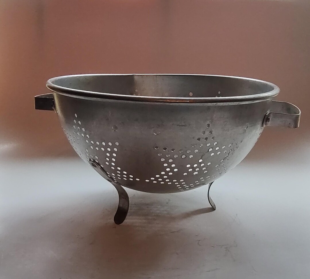 7 Star Aluminium Three Footed Colander/ Strainer 9, Old Tarnished ...
