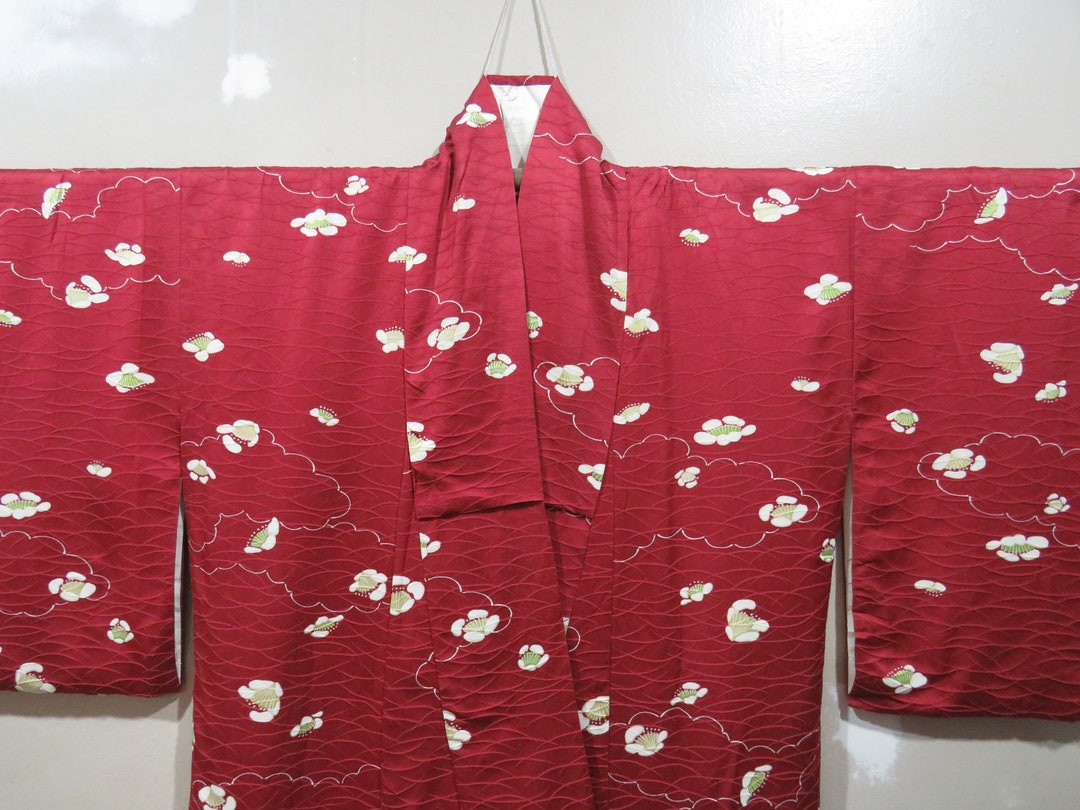 Vintage Japanese Kimono Ruby Red Color Flower Pattern Kimono - Etsy