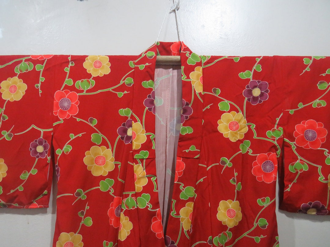 Vintage Japanese Kimono Red Color Flower Pattern Kimono Robe Nightwear ...