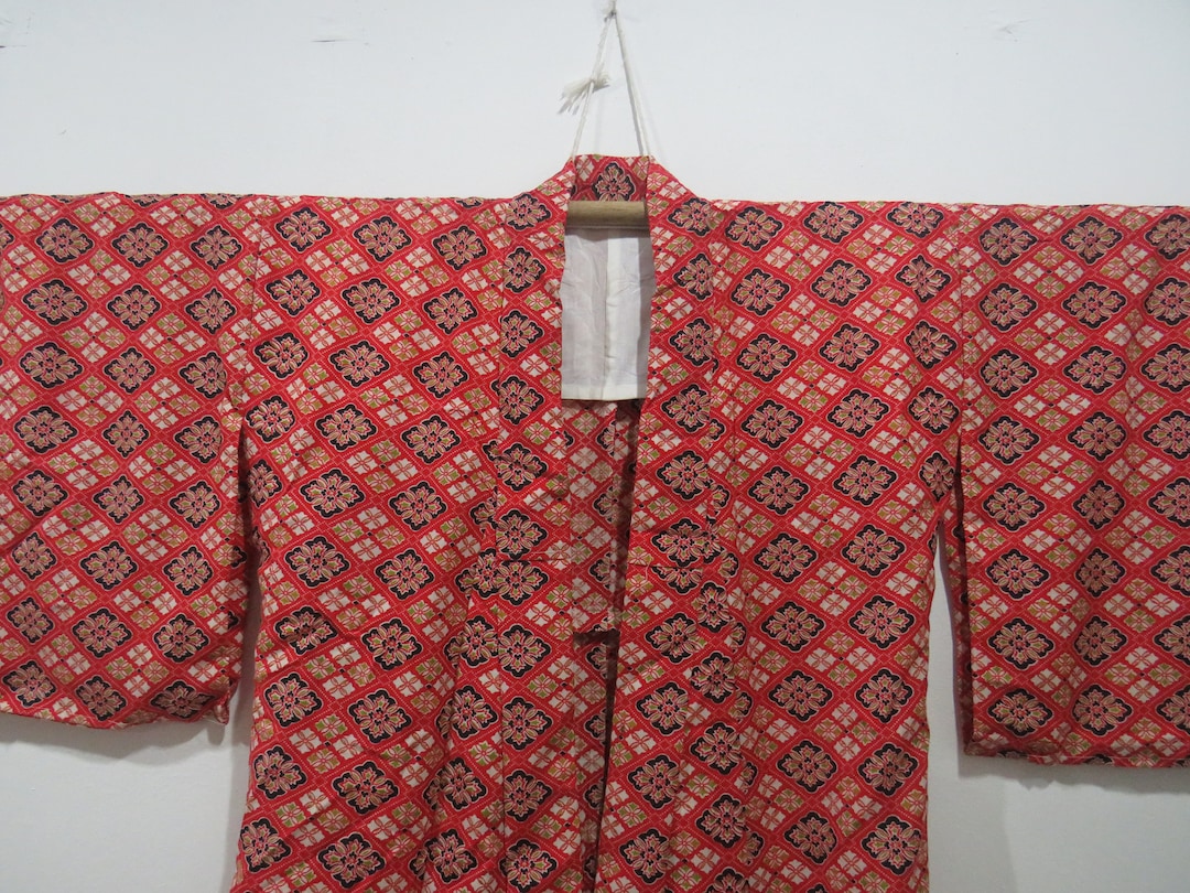 Vintage Japanese Kimono Red Color Flower Pattern Kimono Robe Nightwear ...