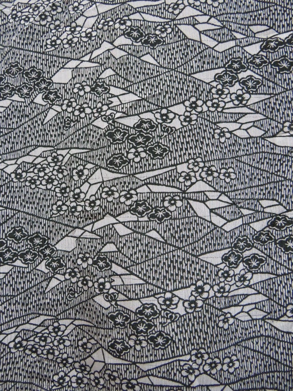 Vintage Japanese kimono grey color flower pattern kim… - Gem