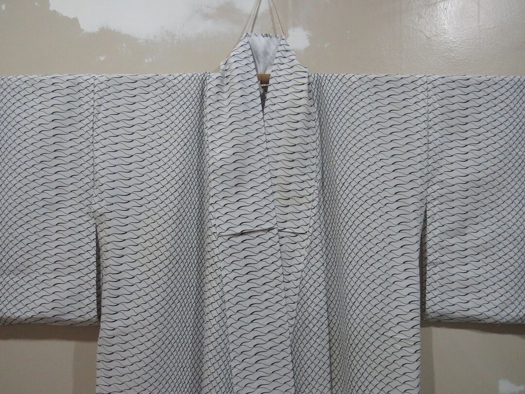 Vintage Japanese Kimono White Color Abstract Pattern Kimono Robe ...