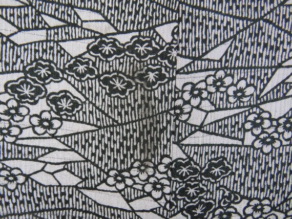 Vintage Japanese kimono grey color flower pattern kim… - Gem