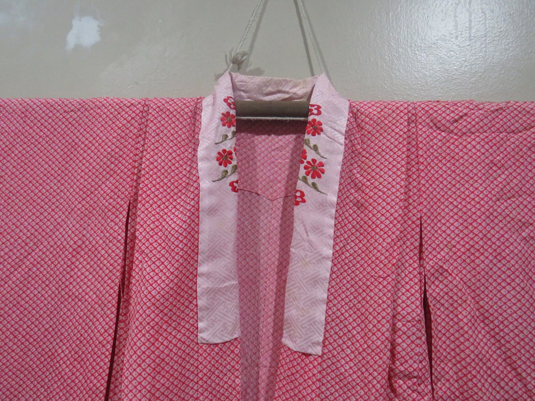 Vintage Japanese Kimono Soft Pink Color Abstract Pattern Kimono Robe ...