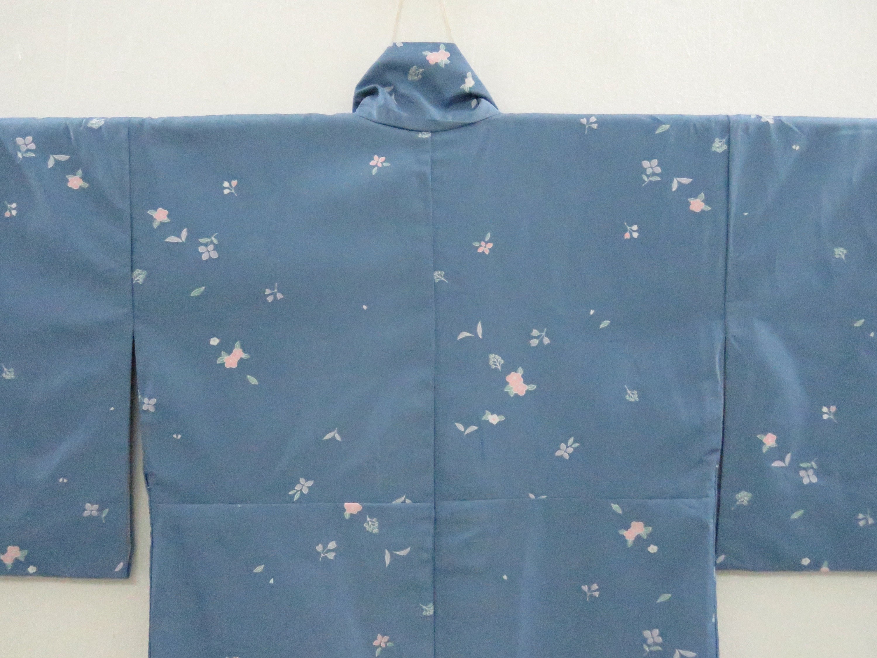 Vintage Japanese Kimono Blue Color Flower Pattern Kimono Robe Nightwear ...