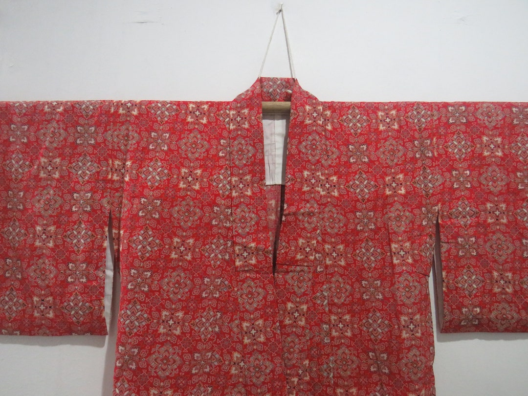 Vintage Japanese Kimono Red Color Flower Pattern Kimono Robe Nightwear ...