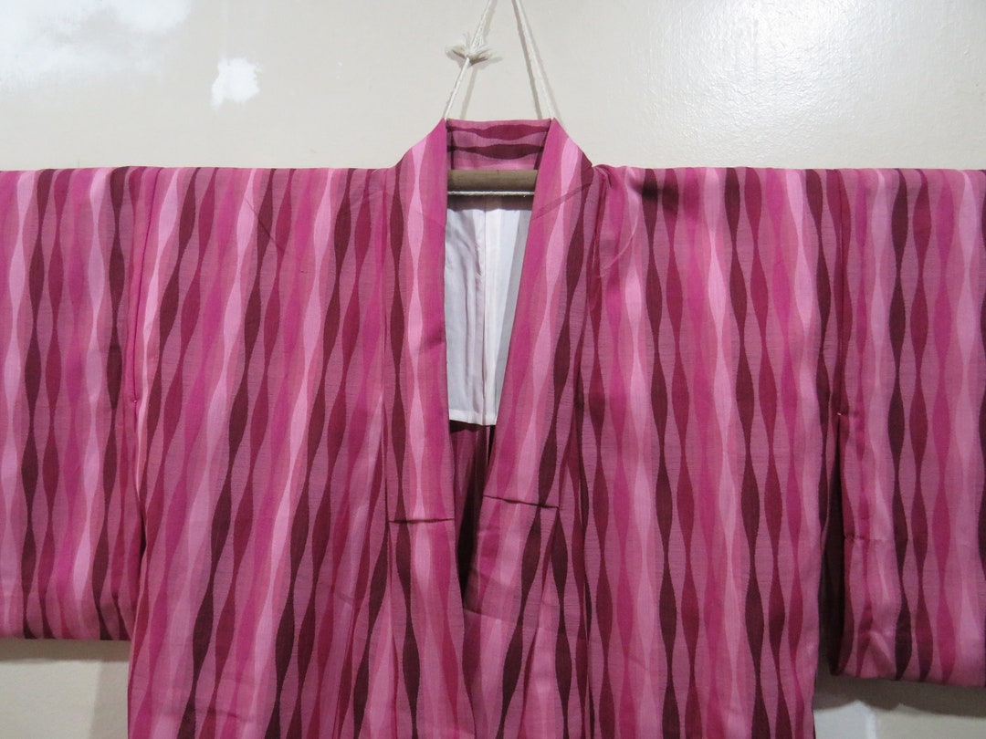 Vintage Japanese Kimono Maroon Pink Color Abstract Pattern Kimono Robe ...