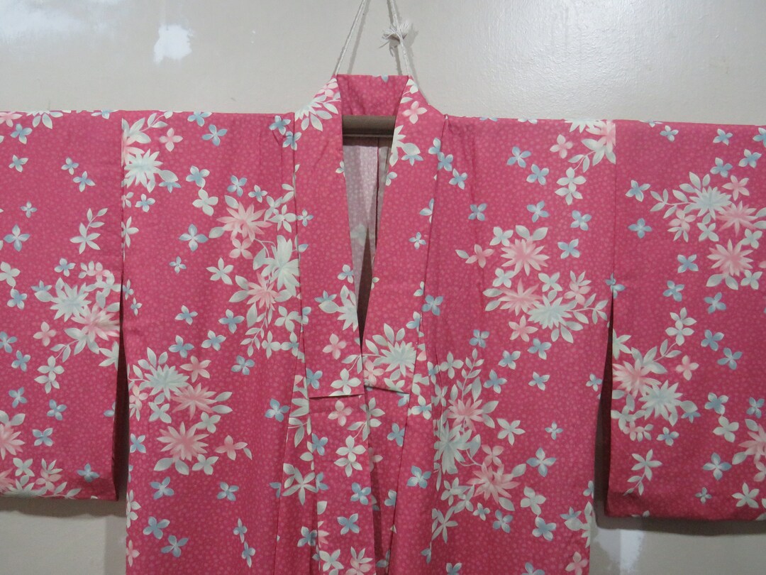 Vintage Japanese Kimono Pink Color Flower Pattern Kimono Robe Nightwear ...