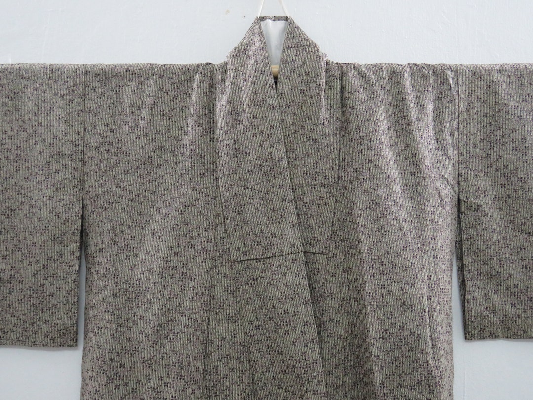Vintage Japanese Kimono Trout Purple Color Flower Pattern Kimono Robe ...