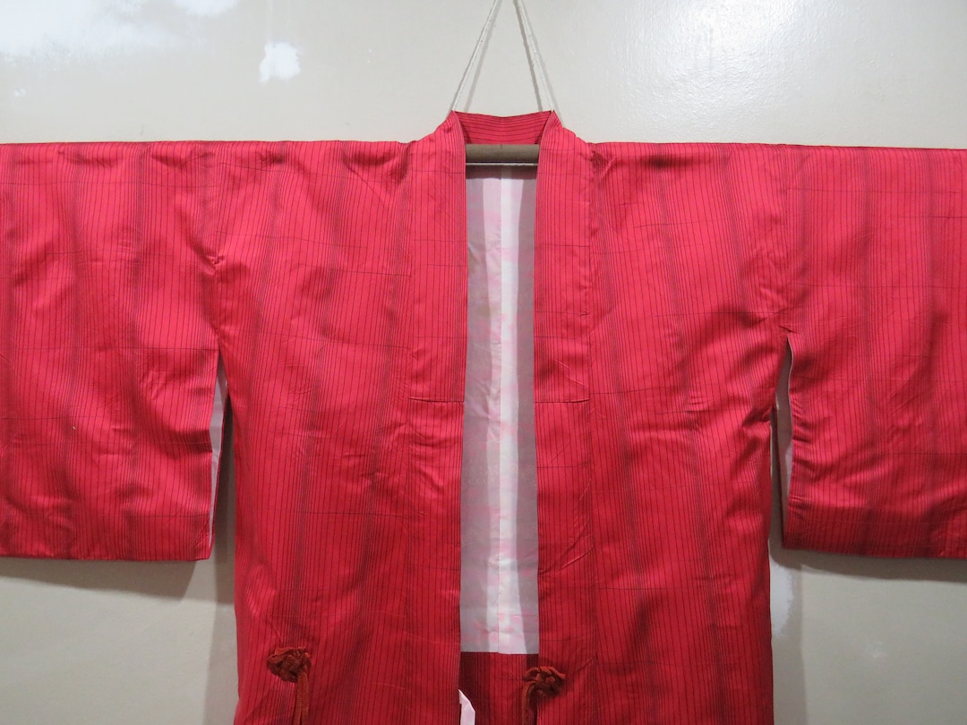 Vintage Japanese Jacket Haori Light Red and Black Color Line Pattern ...